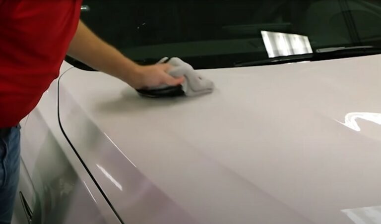 8 Best Car Wax for White Cars: Expert’s Choice in 2025
